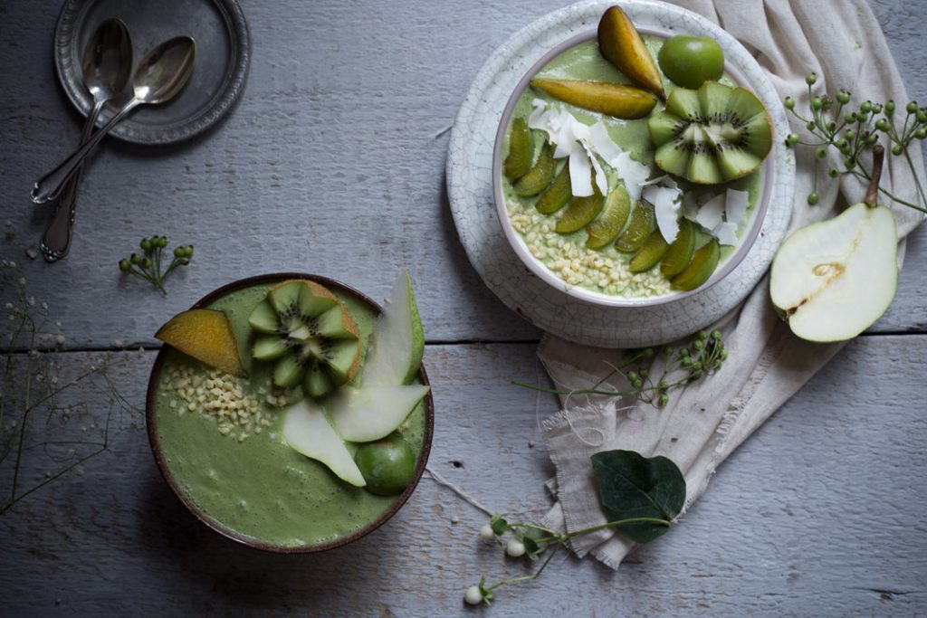 Matcha Smoothie Bowl | Foodlovin'