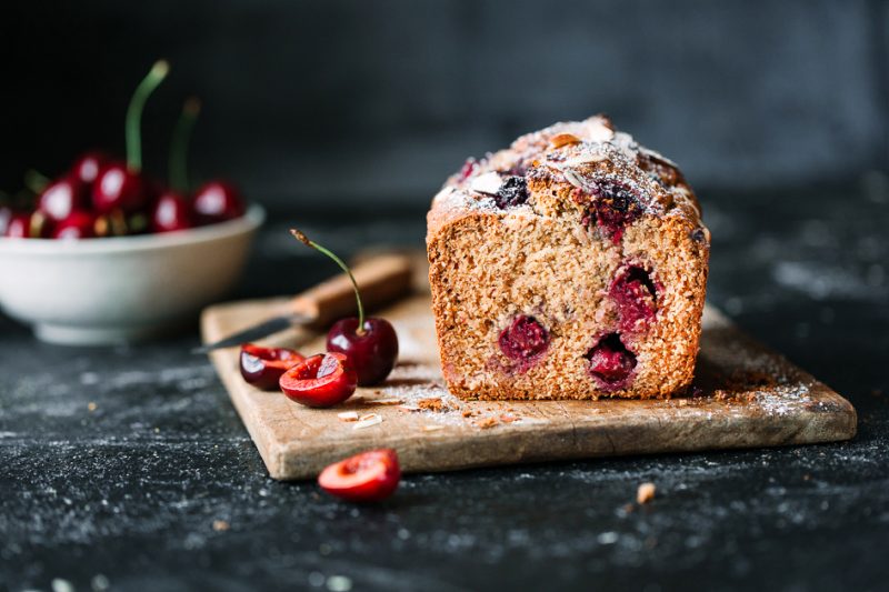 KiBa Bread - Banana Bread mit Kirschen | Foodlovin'