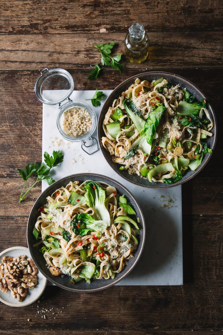 Low Carb Pasta mit gebratenem Pak Choi | Foodlovin'